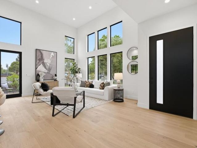 702 Ellsworth Pl, Palo Alto, CA 94306