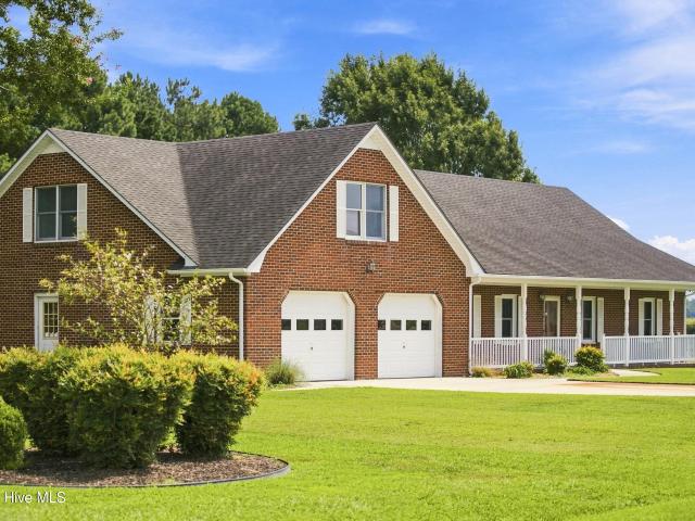 702 Everett Drive