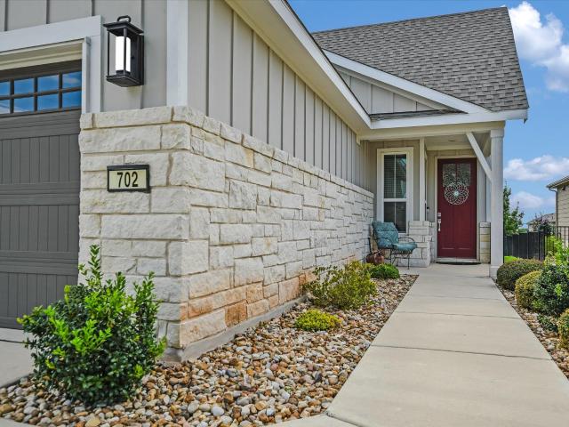702 Kitty Hawk Rd