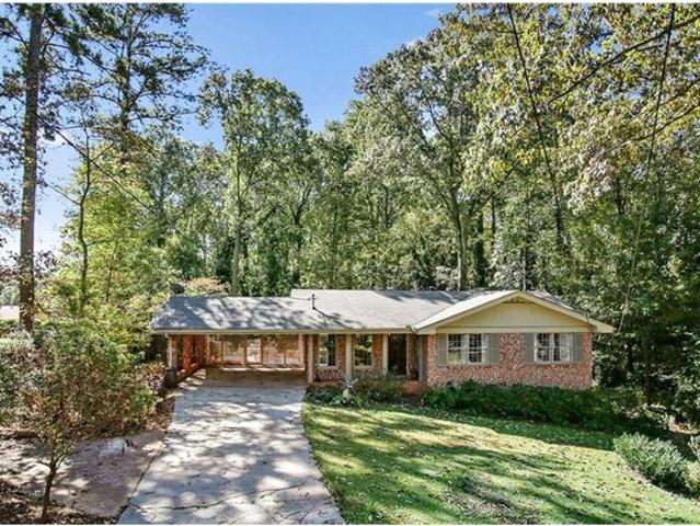 702 Highview Dr SE, Smyrna, GA 30082