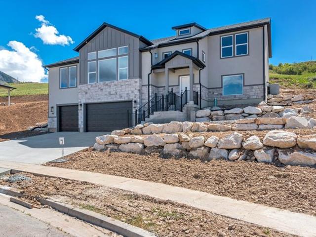 702 Oakridge Dr Unit 701, Tooele, UT 84074
