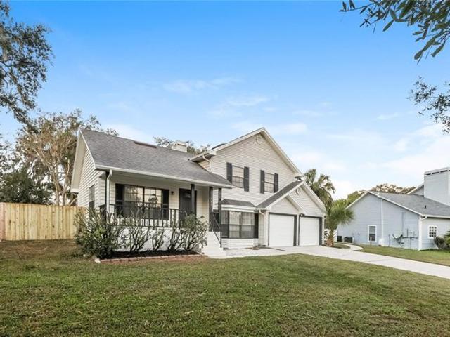 702 Old Darby St, Seffner, FL 33584