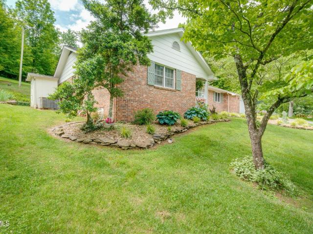702 Outer Drive