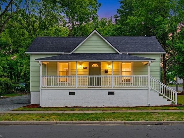 702 Maple Ave, Burlington, NC 27215