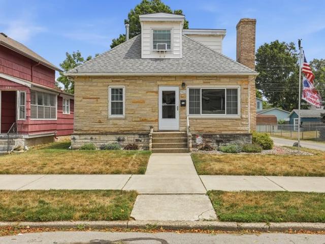 702 N Van Buren Sta, Auburn, IN 46706