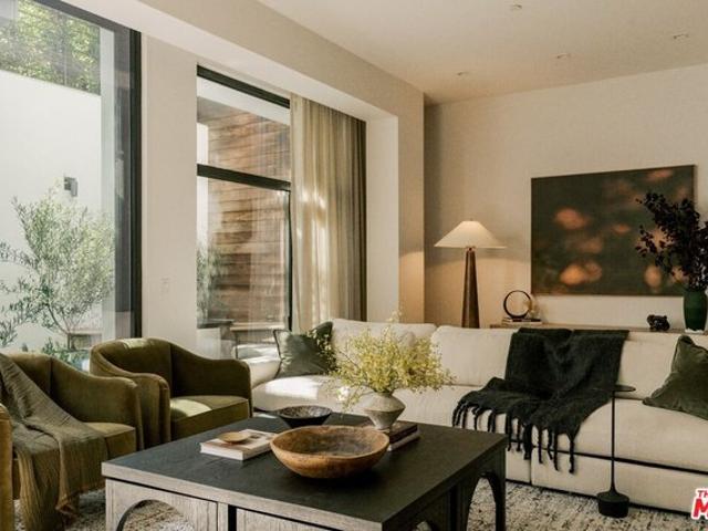 702 N Doheny Dr Unit TH25, West Hollywood, CA 90069