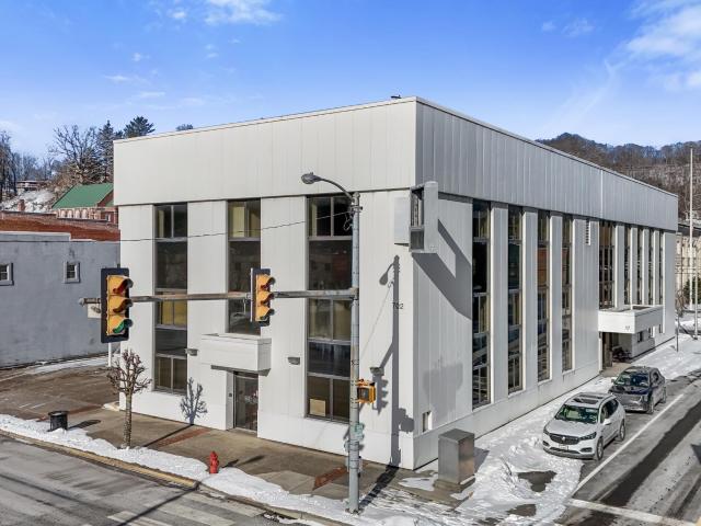 702 Northwest Park Avenue