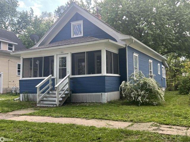 702 S 3rd St, Fairfield, IA 52556