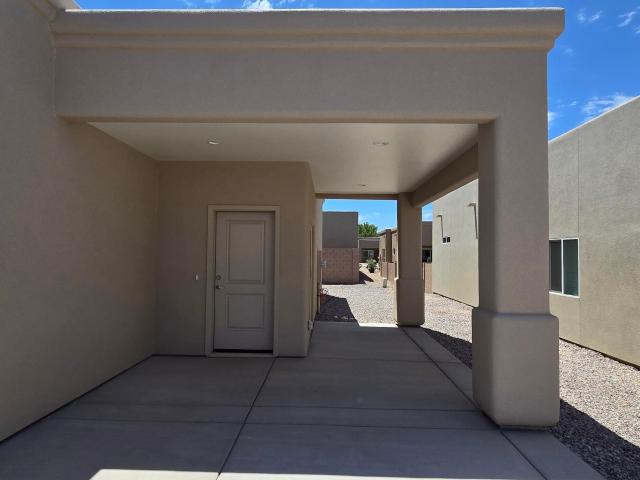 702 S Sky Ranch Road