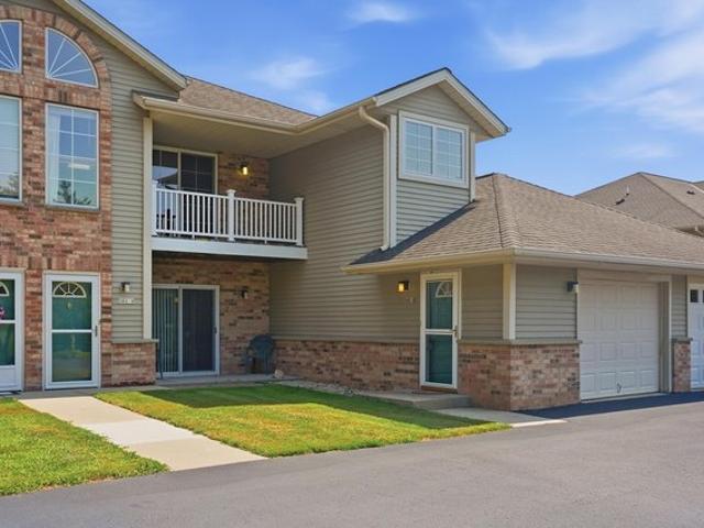 702 Shepherds Dr Unit 8, West Bend, WI 53090