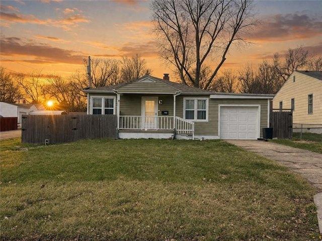 702 Sunset St, Chillicothe, MO 64601