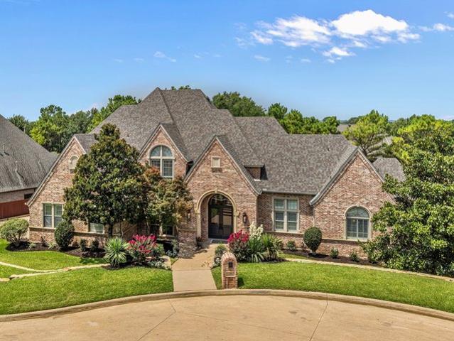 702 Sussex Ct, Southlake, TX 76092