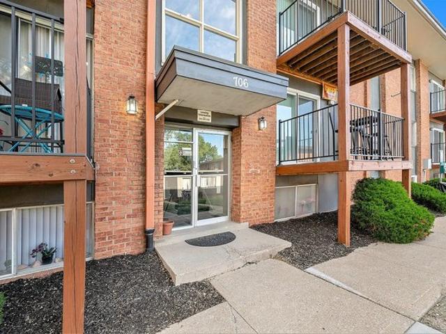 702 SW 15th St, Blue Springs, MO 64015