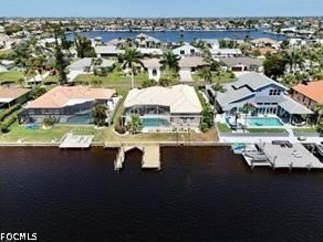 702 SW 52nd St, Cape Coral, FL 33914