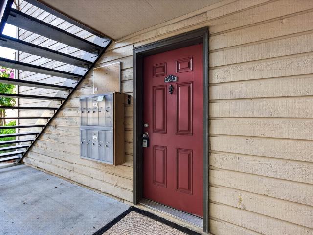 702 Patton Chapel Way # 702