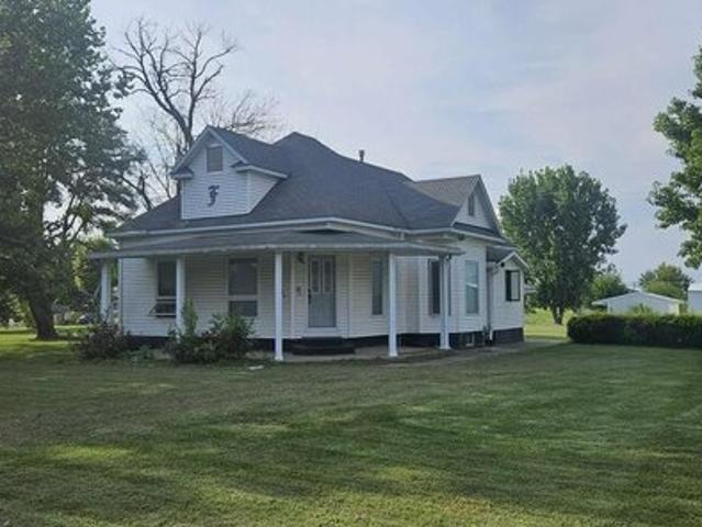 702 W Brown St, Lancaster, MO 63548