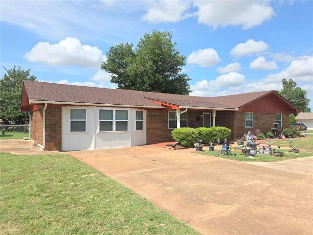 702 W Country Club Road