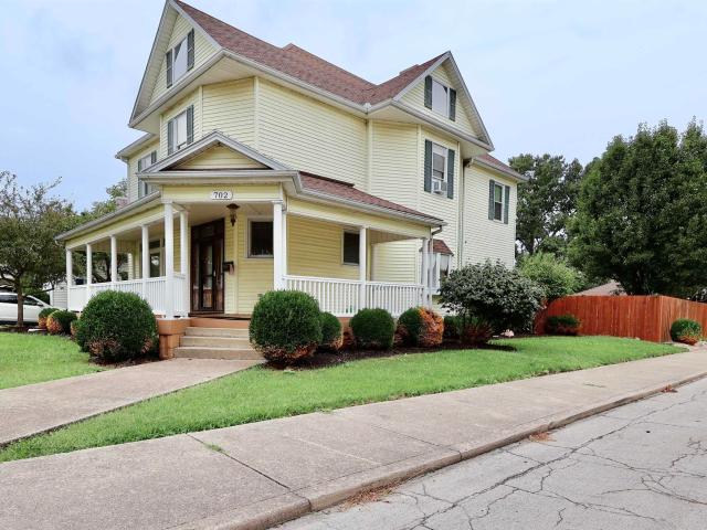 702 W Hickory Street