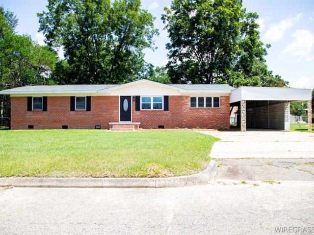 702 W Jernigan Ave, Geneva, AL 36340