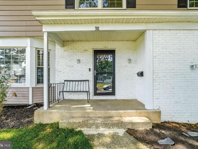 702 Wood Lane
