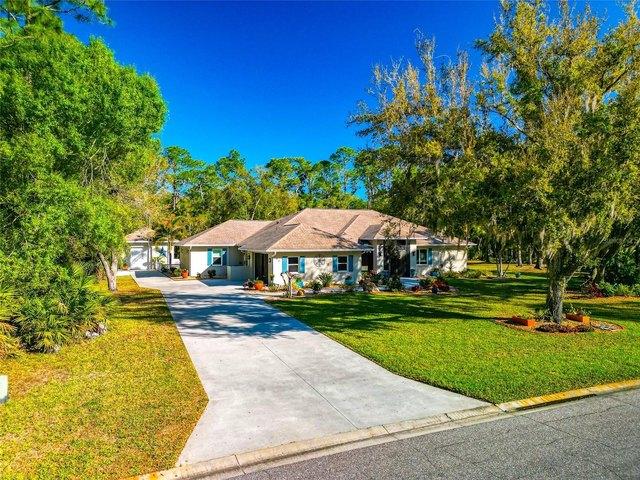 702 Woodview Way, Bradenton, FL 34212