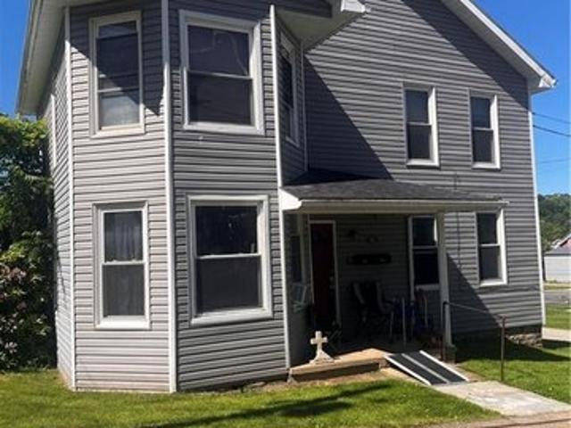 702 Vine St, West Newton, PA 15089