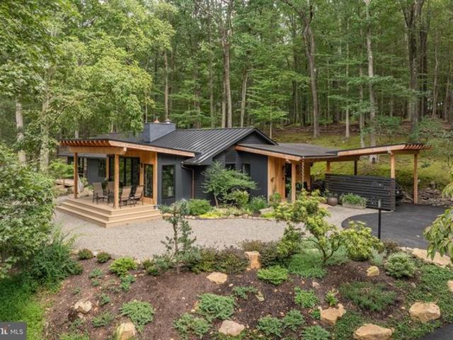 7034 Ely Rd, New Hope, PA 18938