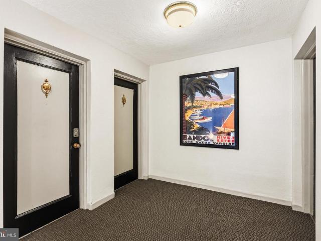 7034 Strathmore Street # 306