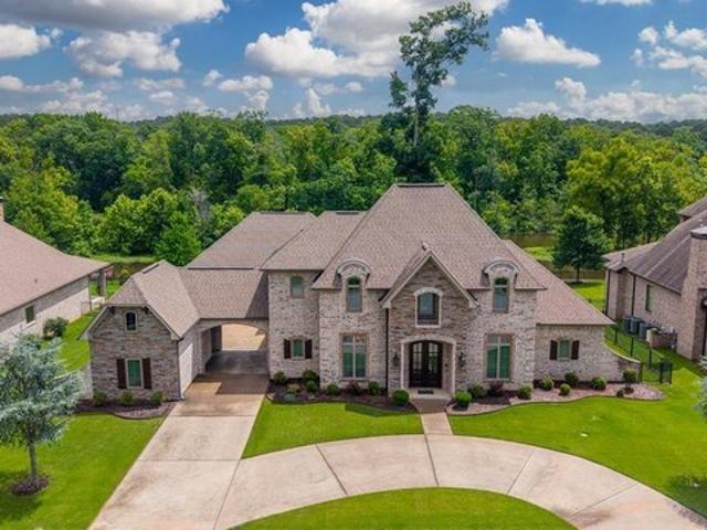7034 Westshore Ave, Benton, AR 72019