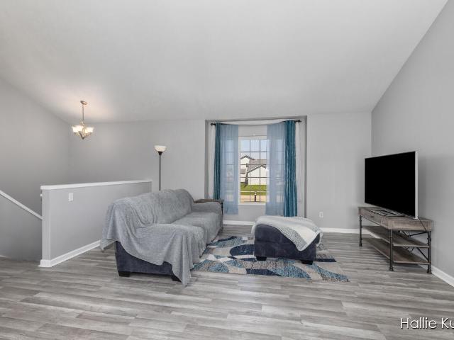 7035 Deer Cove Drive
