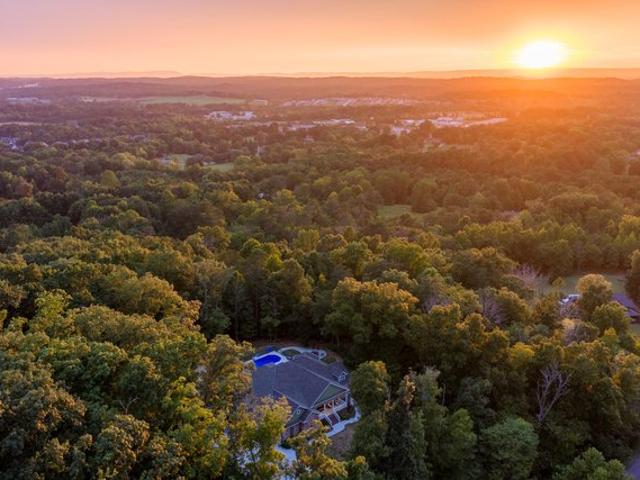 7035 Forest Spring Ln, Ooltewah, TN 37363