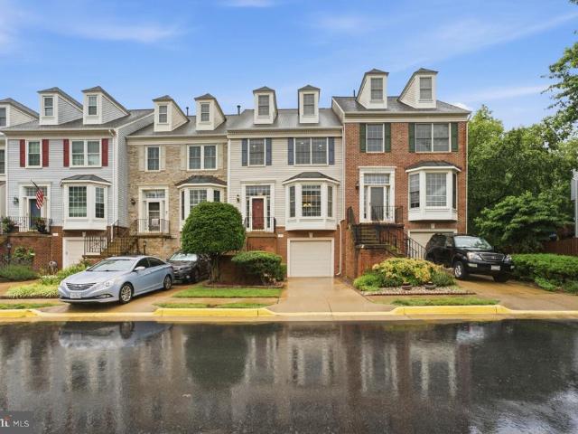 7035 Kings Manor Drive
