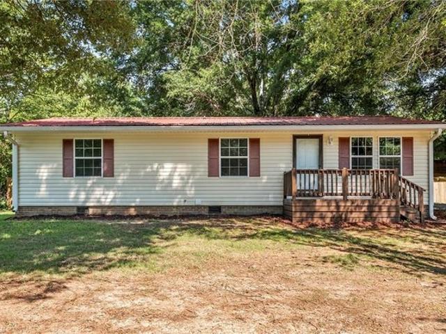 7036 N NC Highway 109, Winston Salem, NC 27107