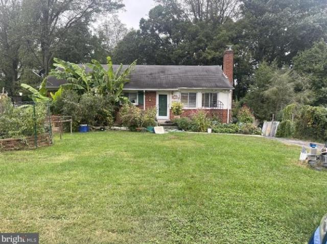 7036 Bradley Cir, Annandale, VA 22003