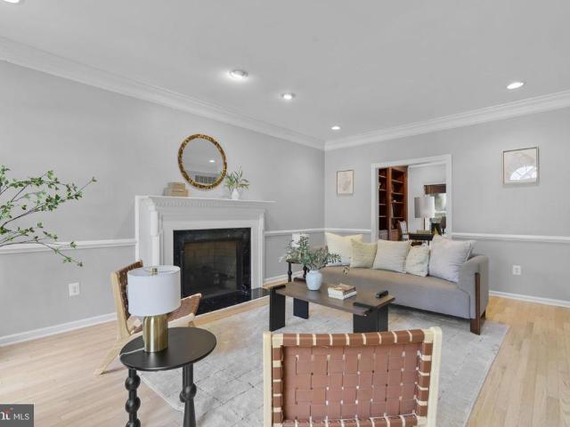 7036 River Oak Court