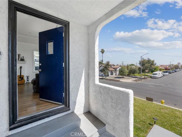 7037 Cimarron St, Los Angeles, CA 90047 | MLS #DW26005