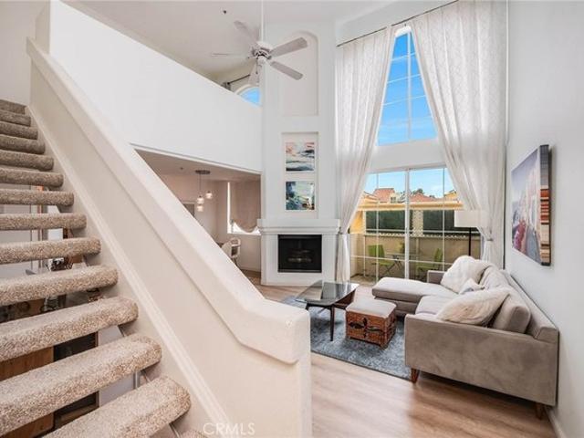 7037 LA Tijera Blvd Apt E201, Los Angeles, CA 90045