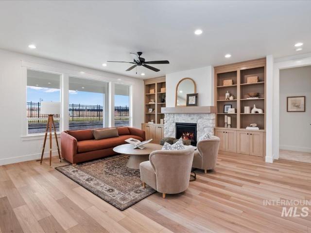 7037 W Mattawa St