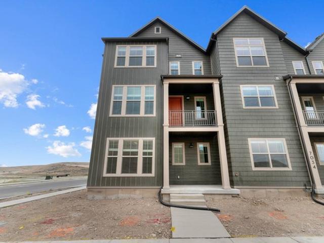 7038 S Overland Rd, West Jordan, UT 84081