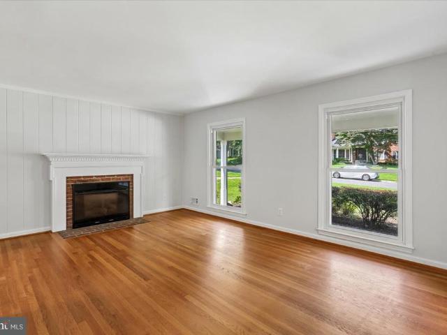 7038 Wolftree Lane