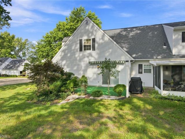 7030 Cobblestone Lane
