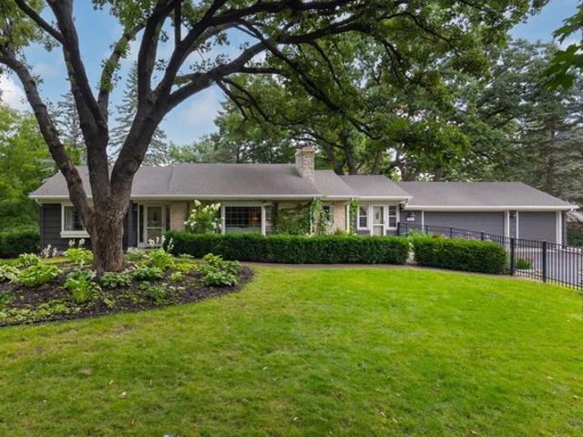 7030 Donlea Ln, Eden Prairie, MN 55346