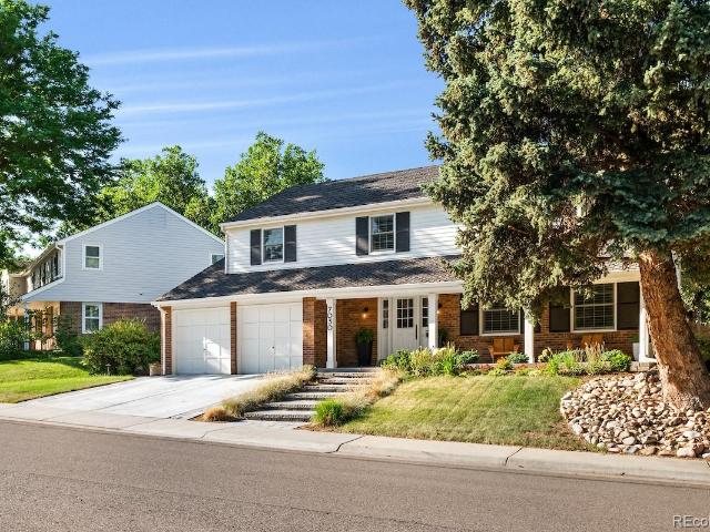 7030 S Magnolia Circle