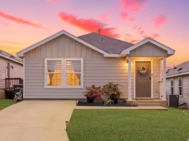7030 Tides Trl, San Antonio, TX 78252