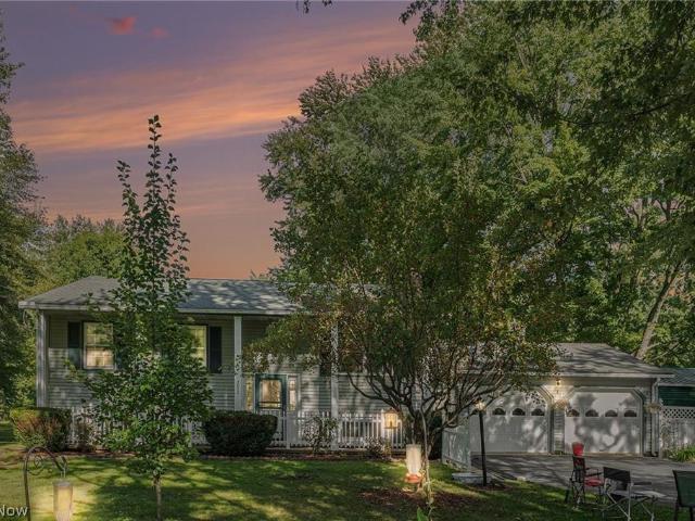 7032 Reed Road