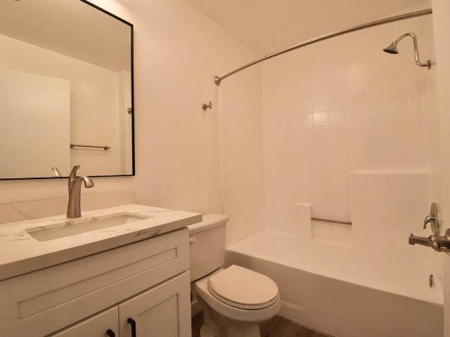 7032 Studio Apartment for Rent at 7032 Remmet Ave, Los Angeles, CA 91303 Canoga Park