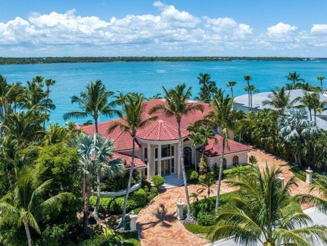 7032 SE Harbor Cir, Stuart, FL 34996