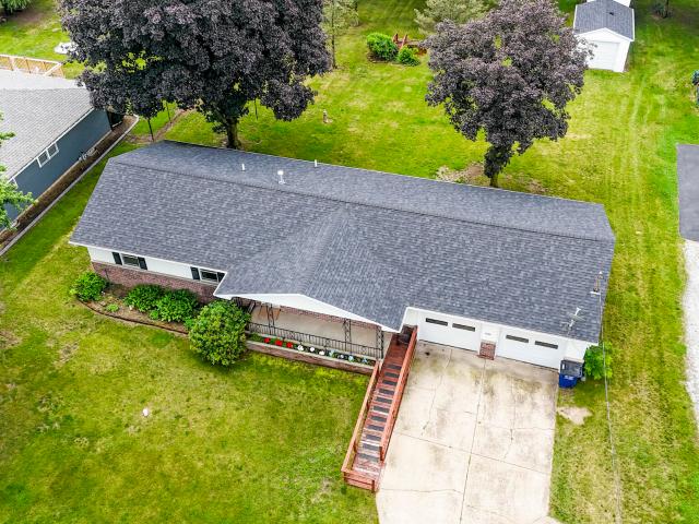 7032 W Red Apple Drive
