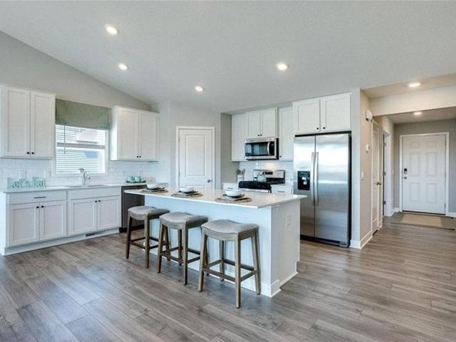 7033 Mackenzie Ct NE, Otsego, MN 55330