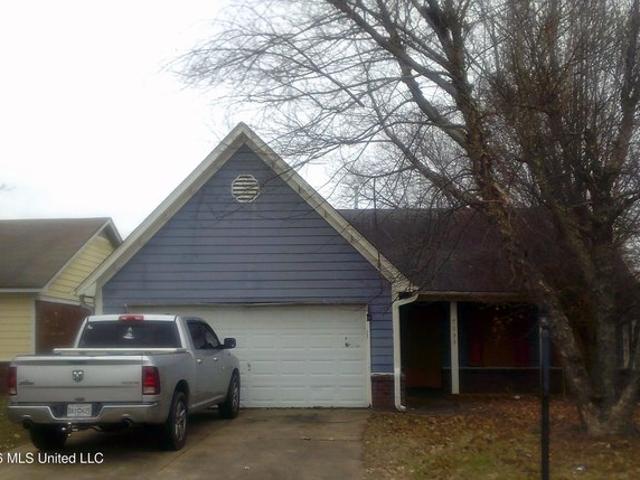 7033 Tudor Ln, Horn Lake, MS 38637